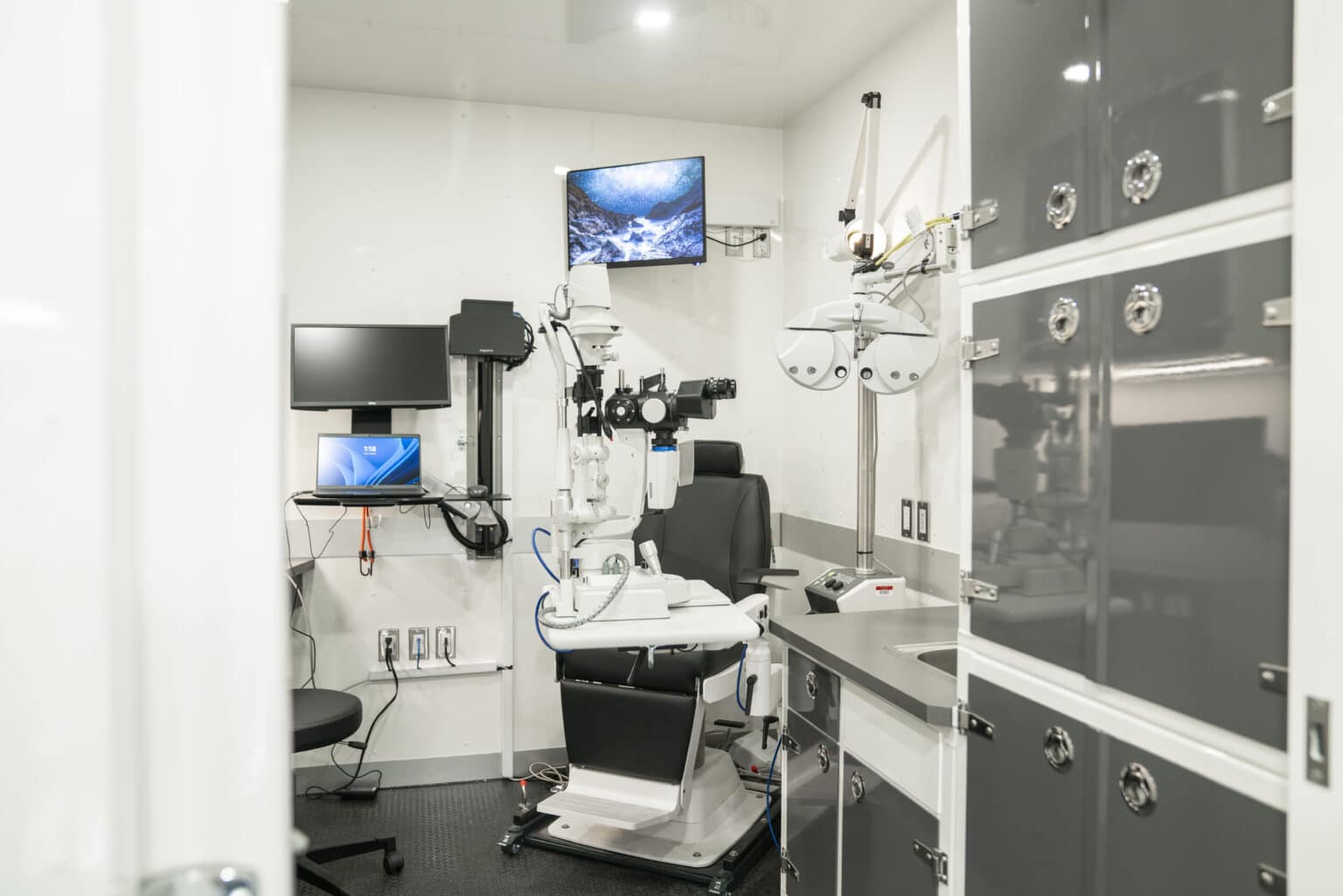 FYidoctors Launches First-Ever Mobile Optometry Clinic to Expand Access ...